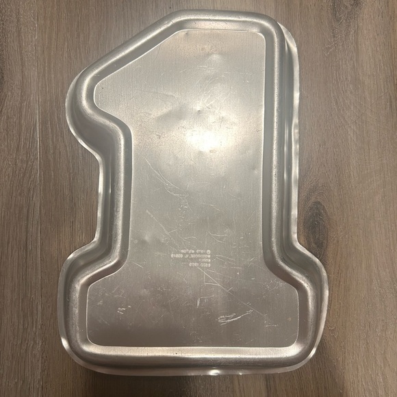 Wilton | Kitchen | Wilton 976 Number 1 Cake Pan | Poshmark